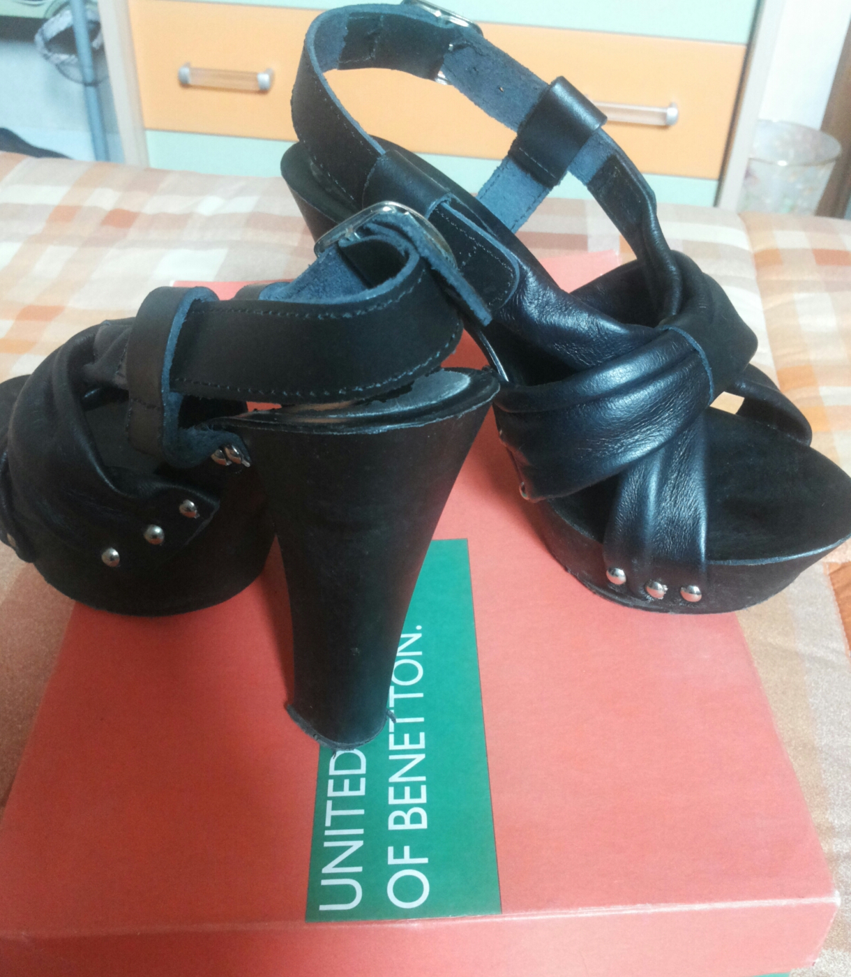 SCARPE BENETTON N.36