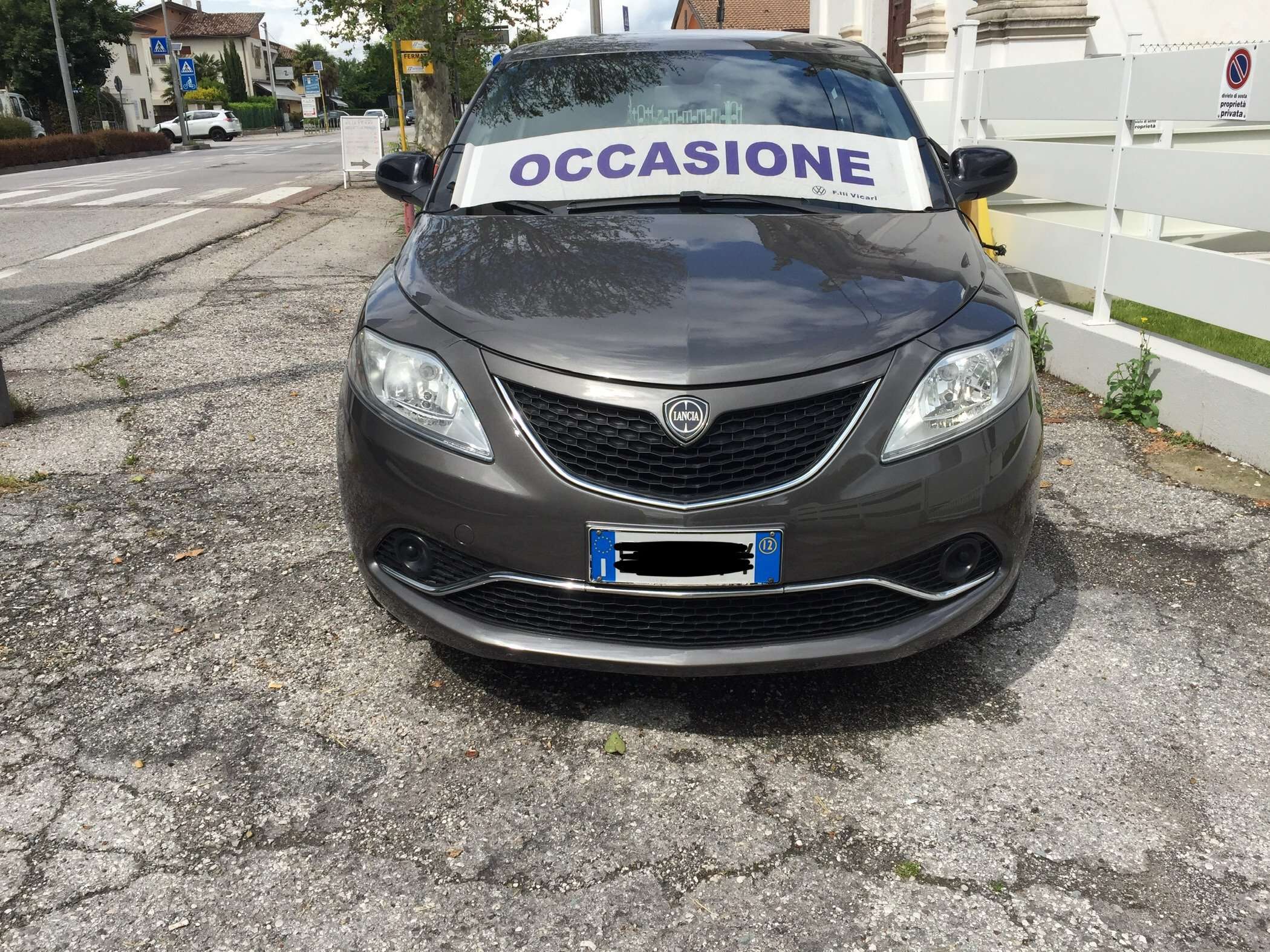 Lancia YpsilonYpsilon 1.2 8v Silver ecochic Gpl 69cv