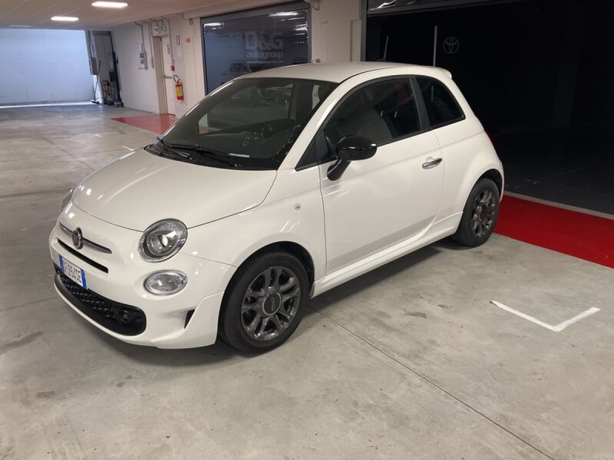 FIAT 500 (2015-->) 500 1.0 Hybrid Connect