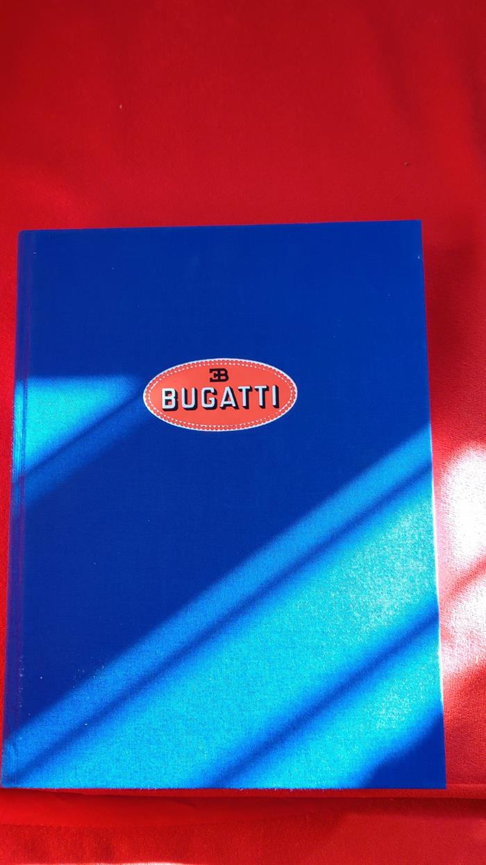 LIBRO BUGATTI MAGNUM NUOVO