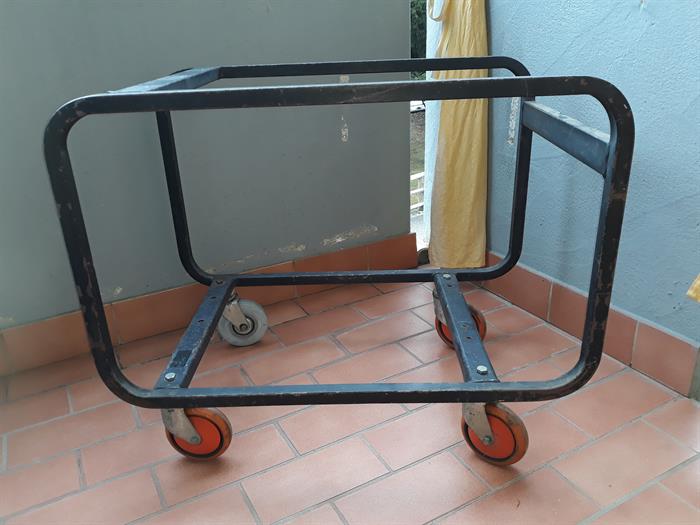 ROBUSTO CARRELLO PORTATUTTO