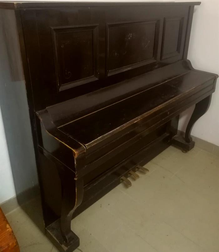 PIANOFORTE VERTICALE KRAUSE&DRESS