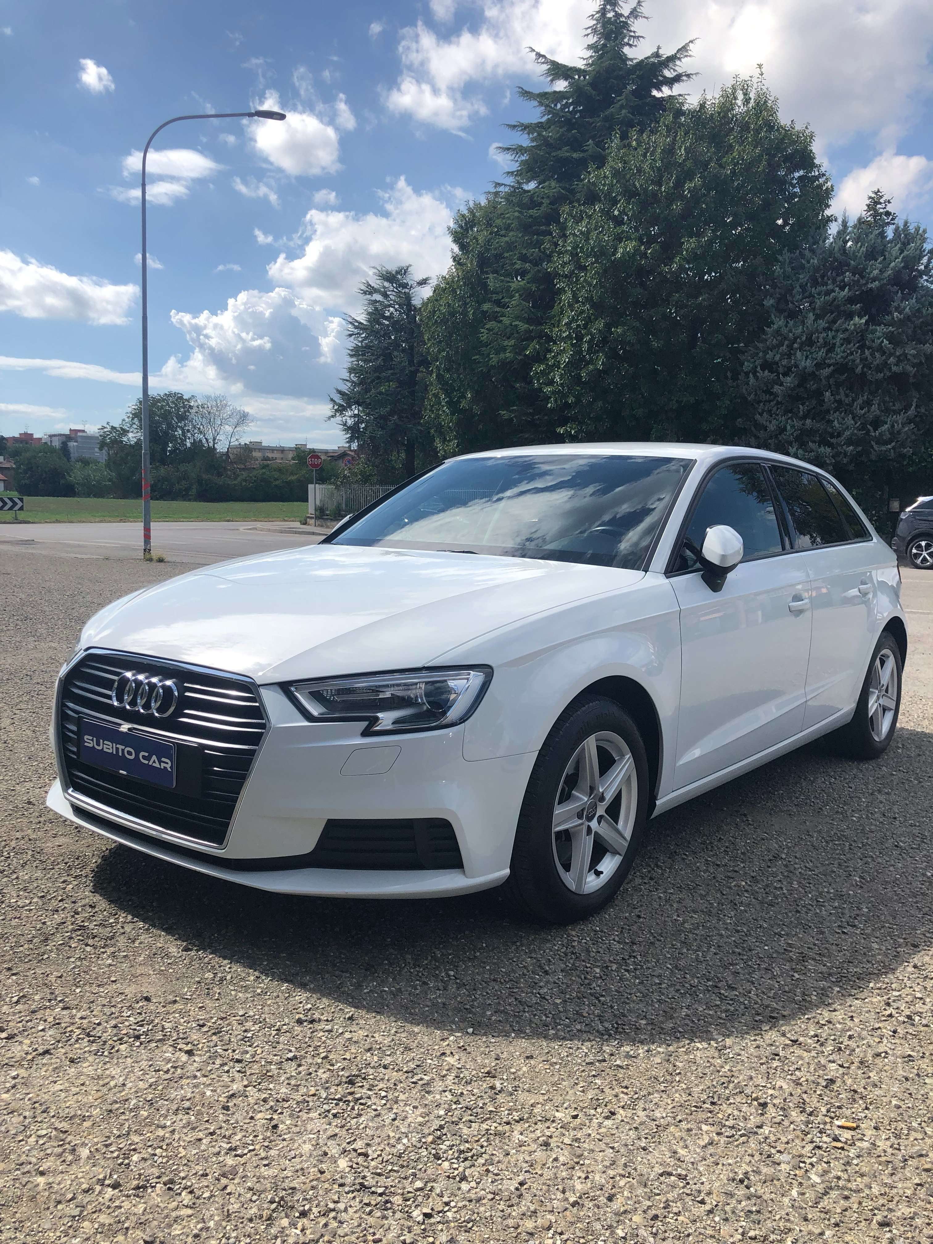 Audi A3A3 Sportback 35 2.0 tdi Sport 150cv s-tronic