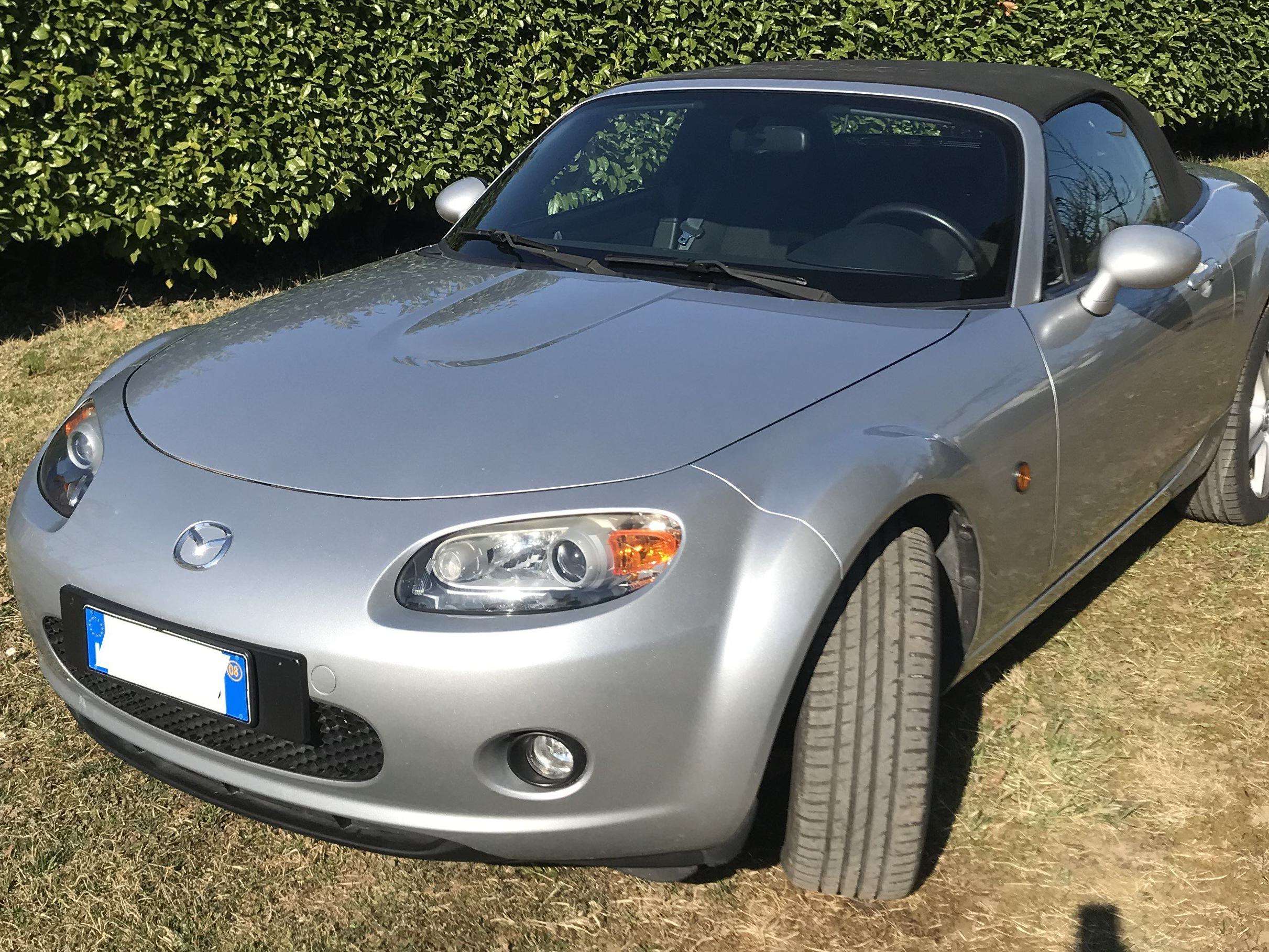 Mazda MX-5MX-5 III 2005 1.8 Wind (mid)