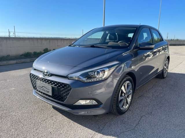 Hyundai i205p 1.1 crdi Login 75cv