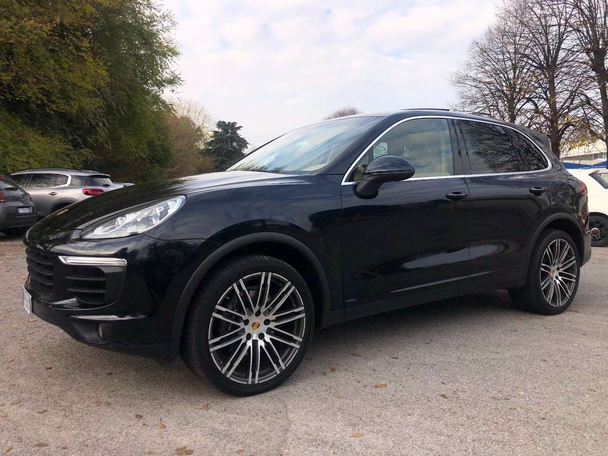 Porsche CayenneCayenne 3.0 PASM NaviPro Apple/Andro Carplay Tetto