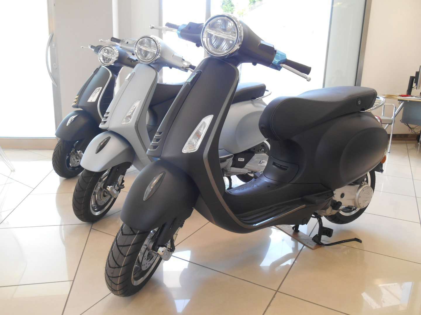 Vespa Primavera 50Sport - PROMO RCA + TASSO ZERO