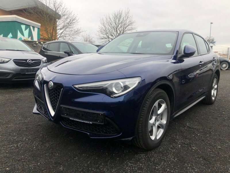 Alfa Romeo Stelvio2.2 Turbodiesel 190 CV AT8 RWD Super