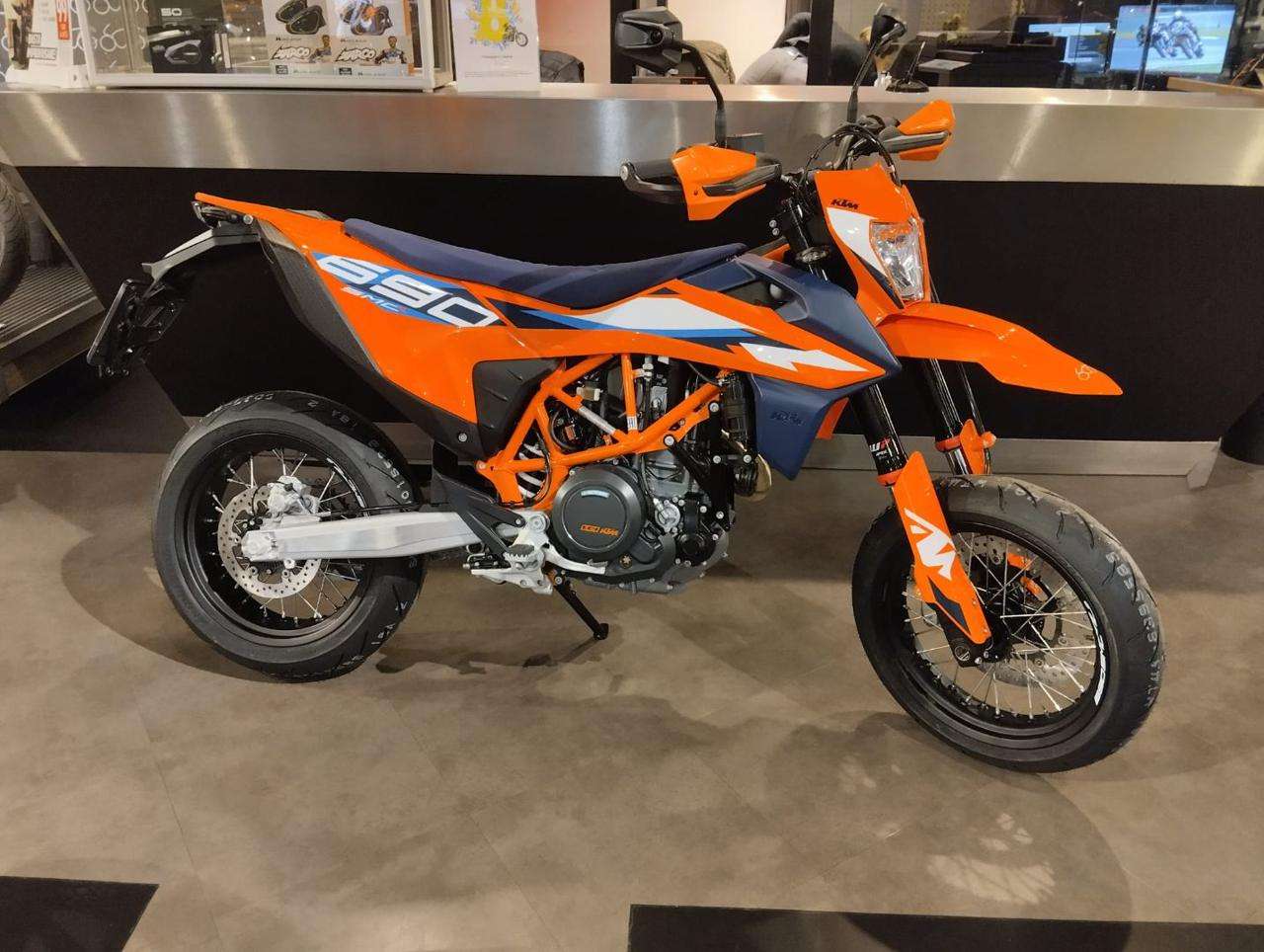 KTM 690 SMCR 2023