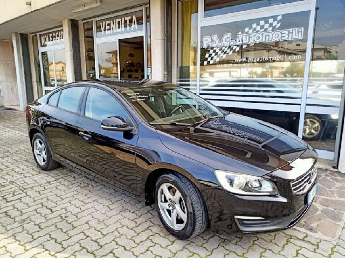 VOLVO S60 (2010-2018) S60 D2 Powershift Kinetic