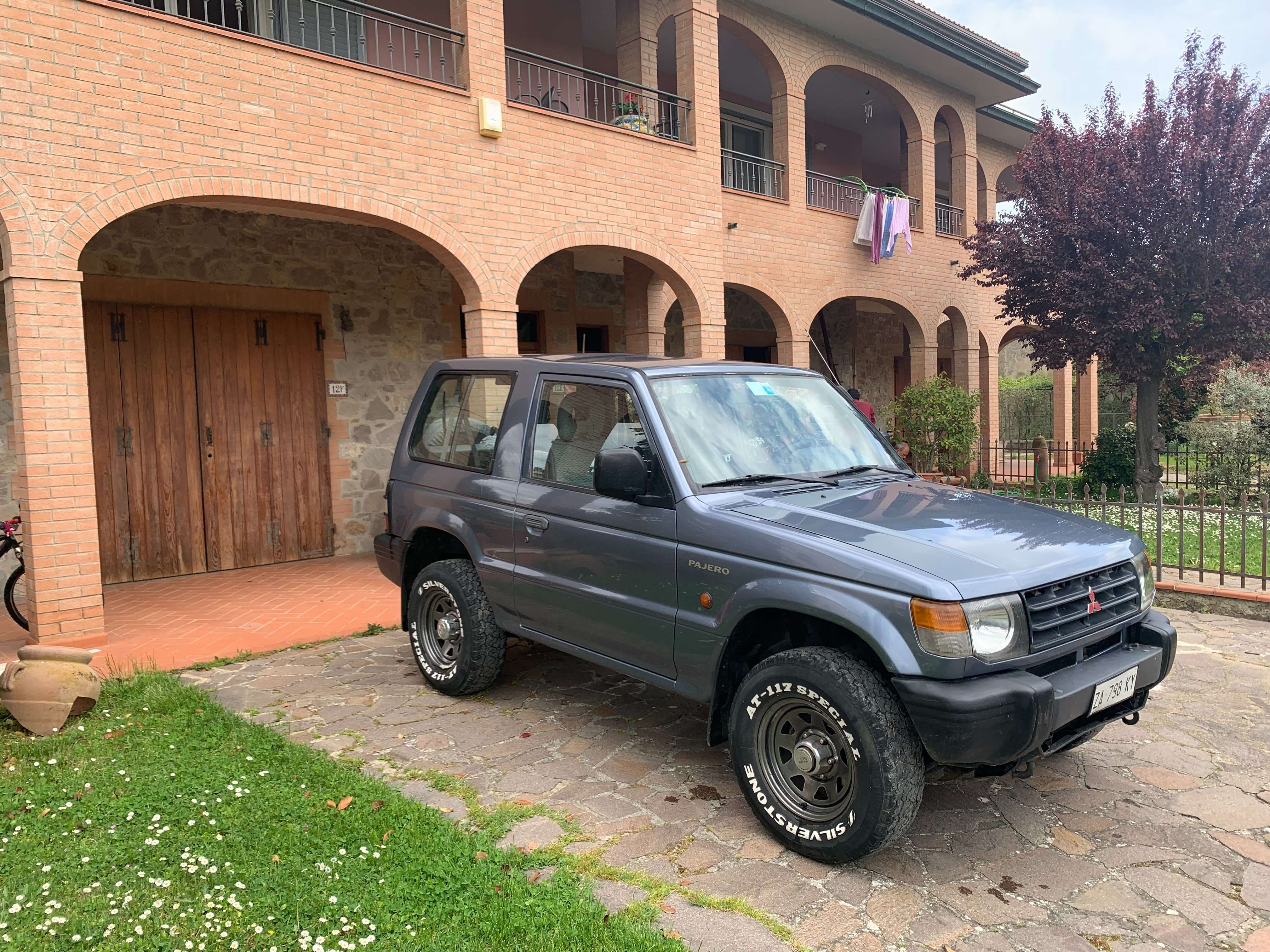 Mitsubishi PajeroPajero Canvas Top 2.5 tdi GL