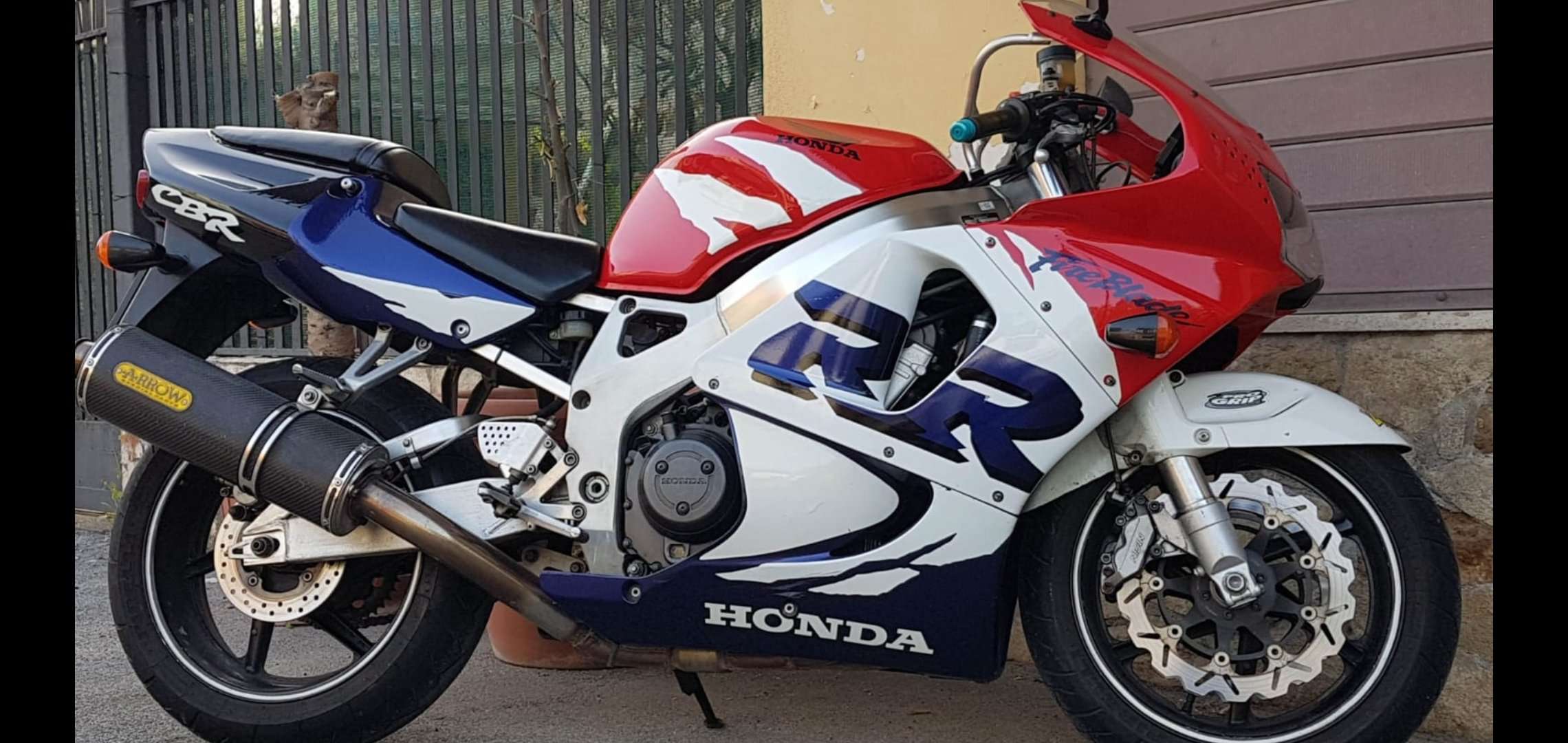 Honda CBR 900RR