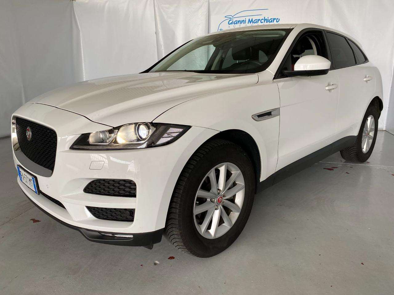 Jaguar F-Pace2.0 D 180 CV aut. Pure