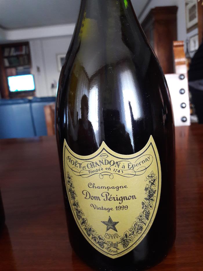 CHAMPAGNE DOM PERIGNON VINTAGE