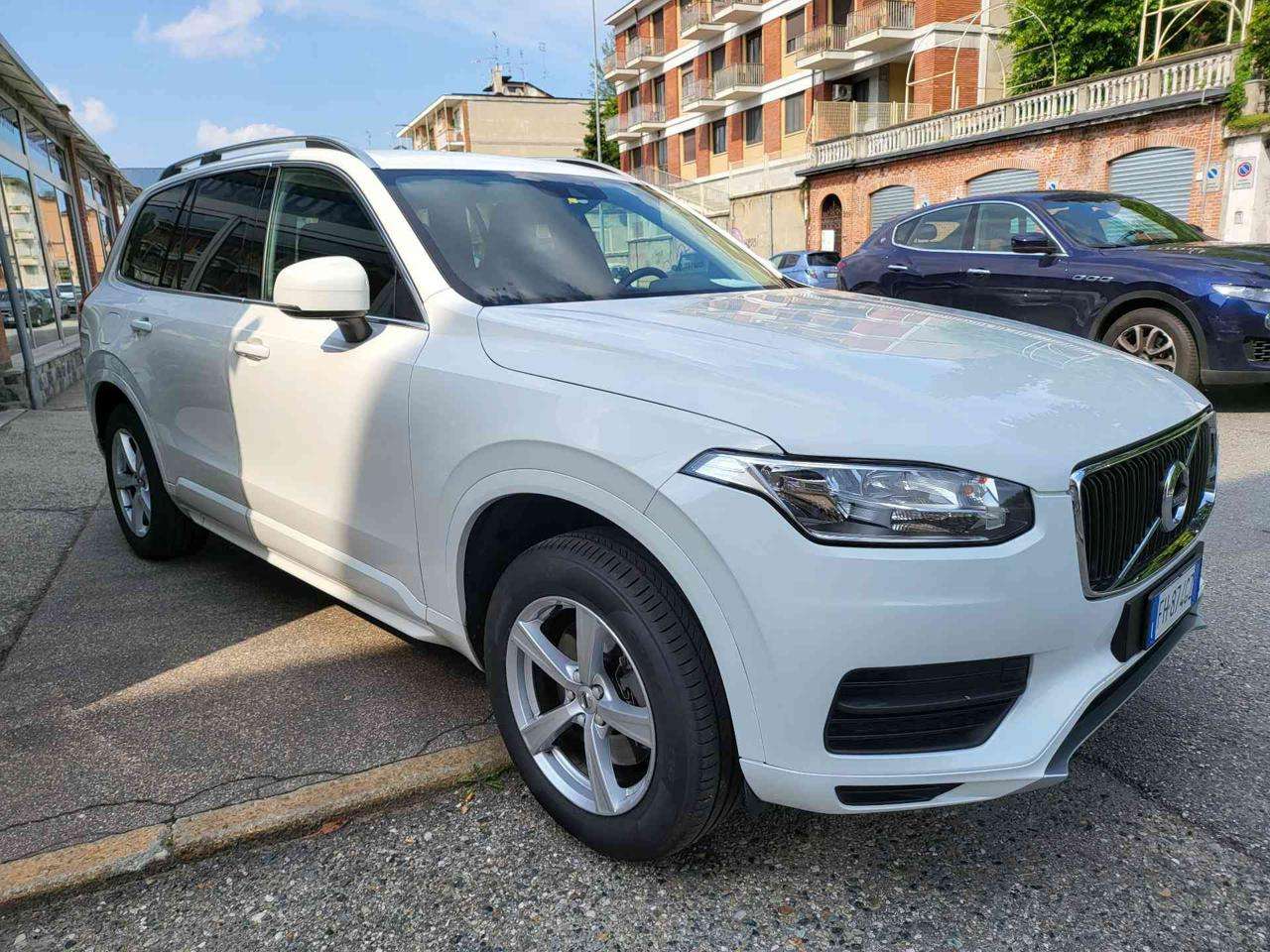 Volvo XC90D5 AWD Geartronic 7 posti Kinetic