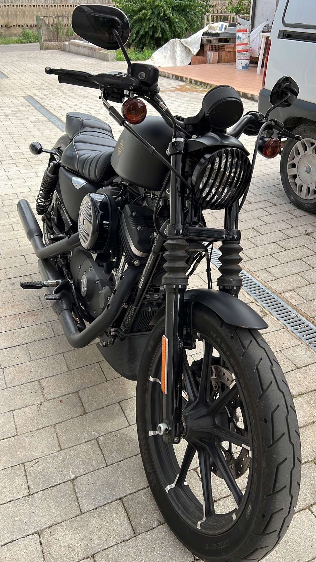 Harley-Davidson Sportster 883iron