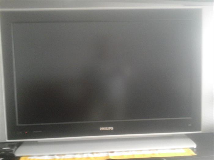 TV PHILIPS 40" PIATTO