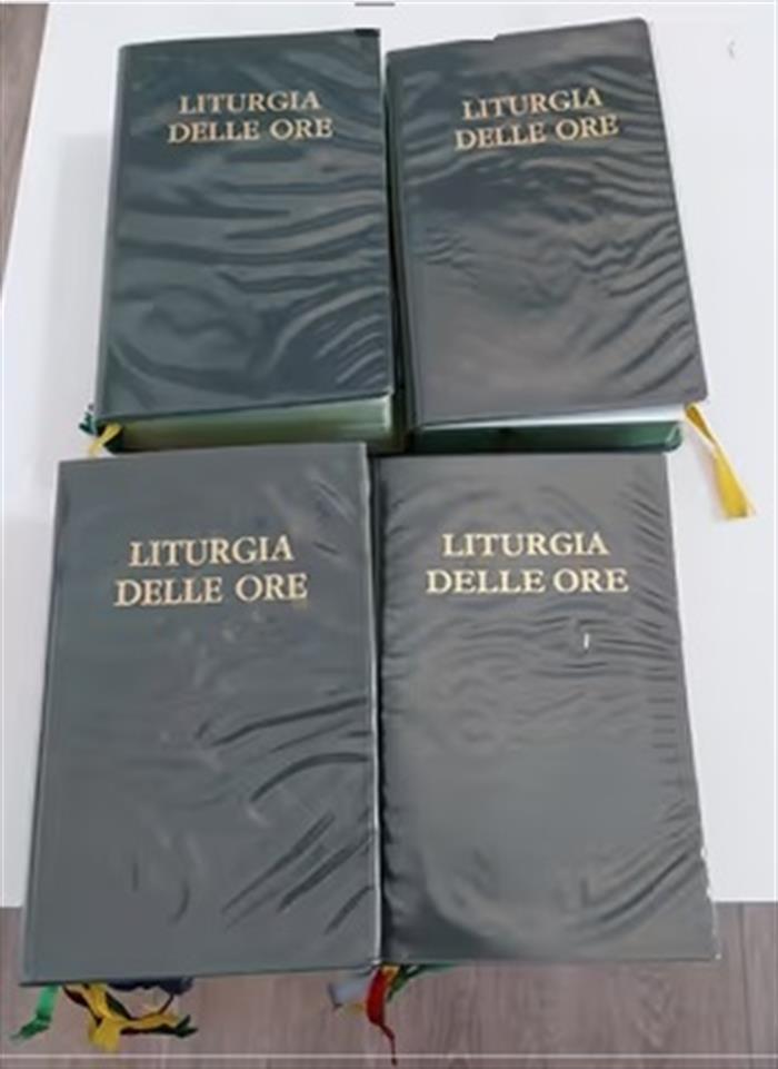 I 4 LIBRI DELA LIGURGIA DELLE ORE