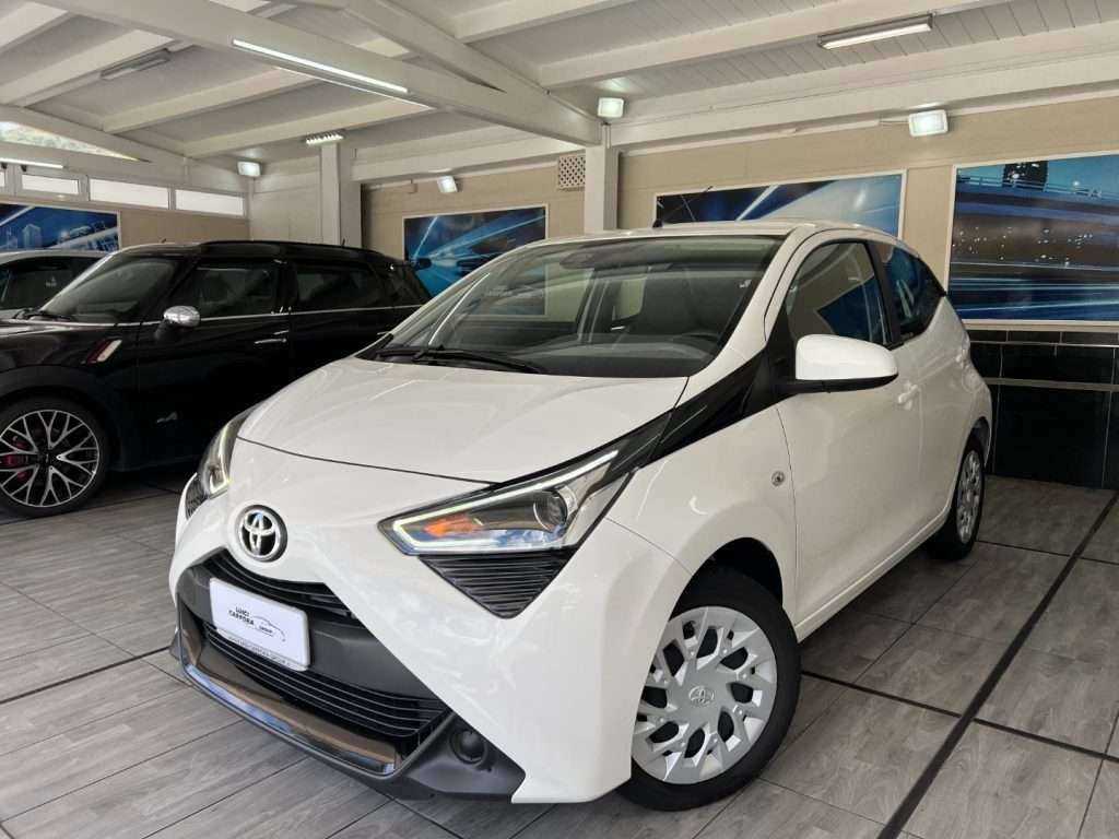 Toyota AygoConnect 1.0 VVT-i 72 CV 5 porte x-cool