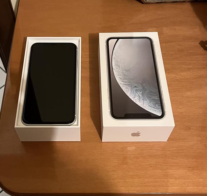 IPHONE XR 64 GB