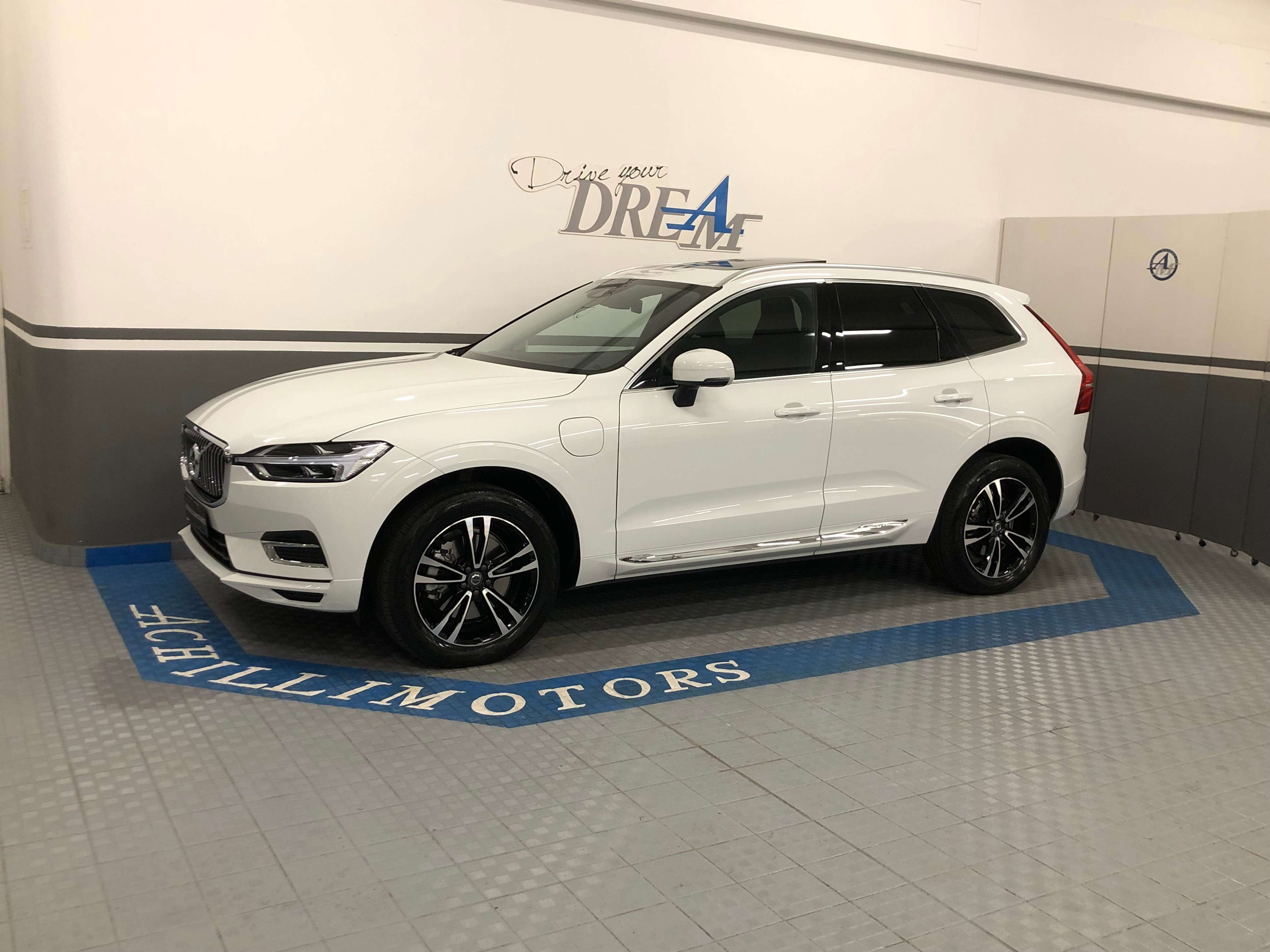 Volvo XC60T6 Recharge AWD Plug-in Hybrid Inscription Expres