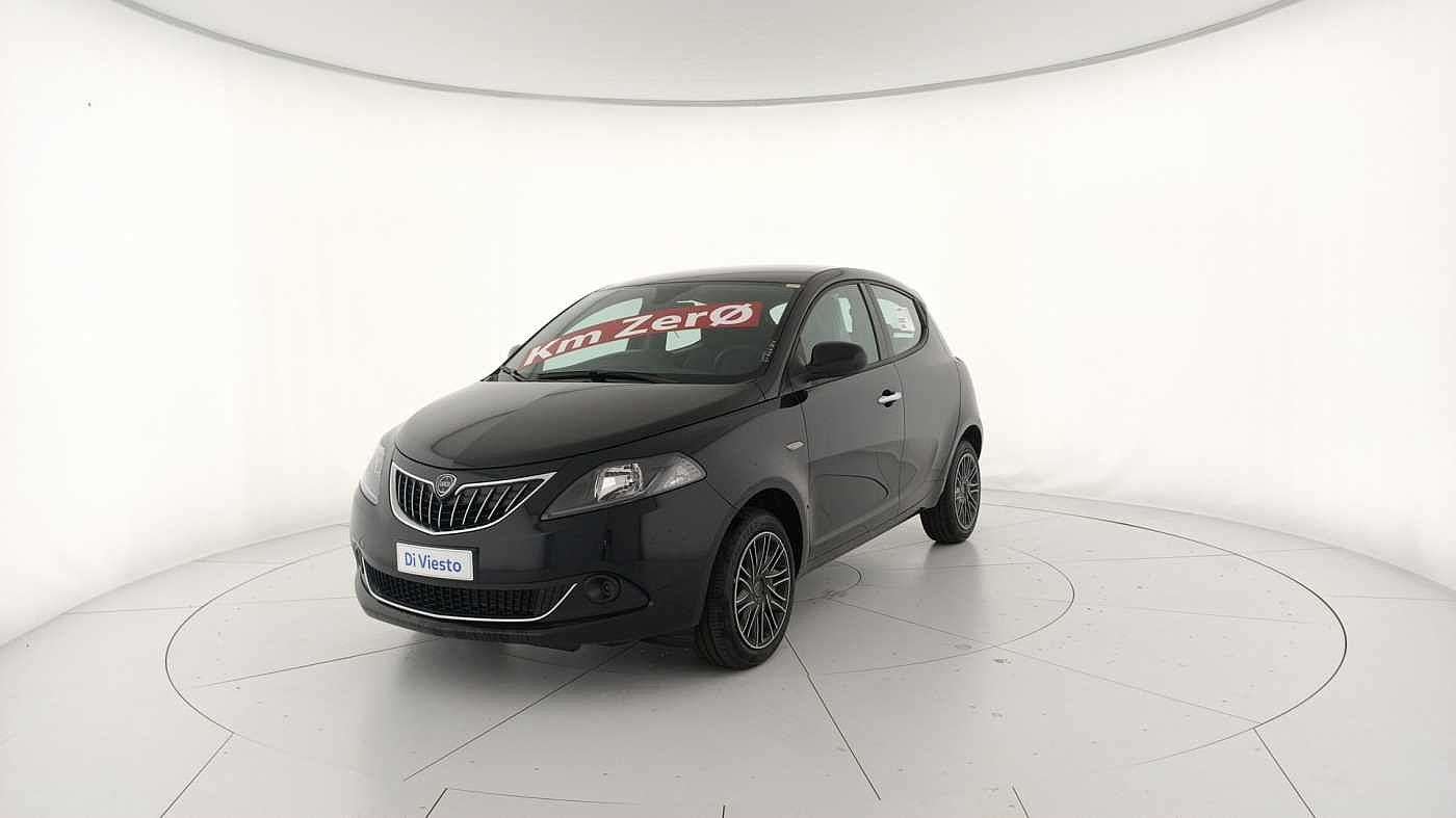 Lancia Ypsilon3ª serie 1.0 FireFly 5 porte Hybrid Silver NEOPATE