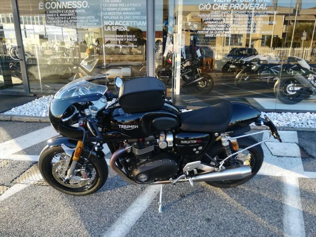 Triumph Thruxton 1200R THRUXTON 1200 RS