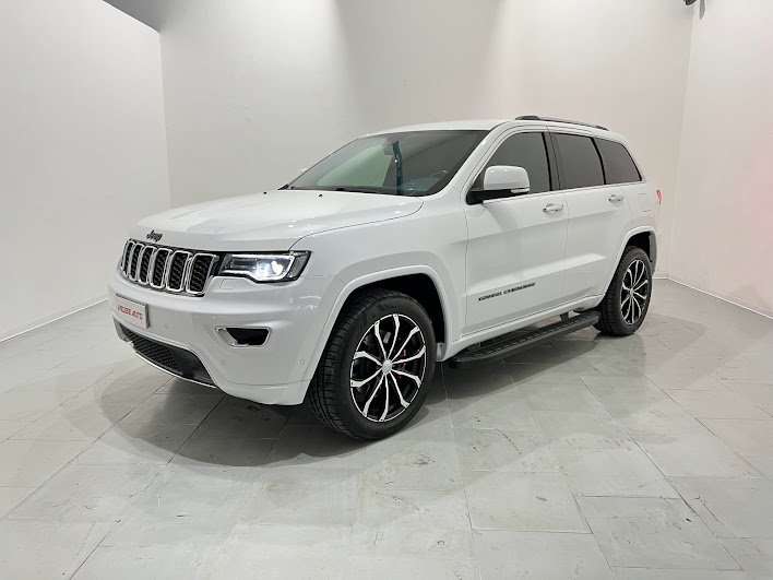 Jeep Grand CherokeeGrand Cherokee 3.0 V6 crd Night Eagle 250cv auto