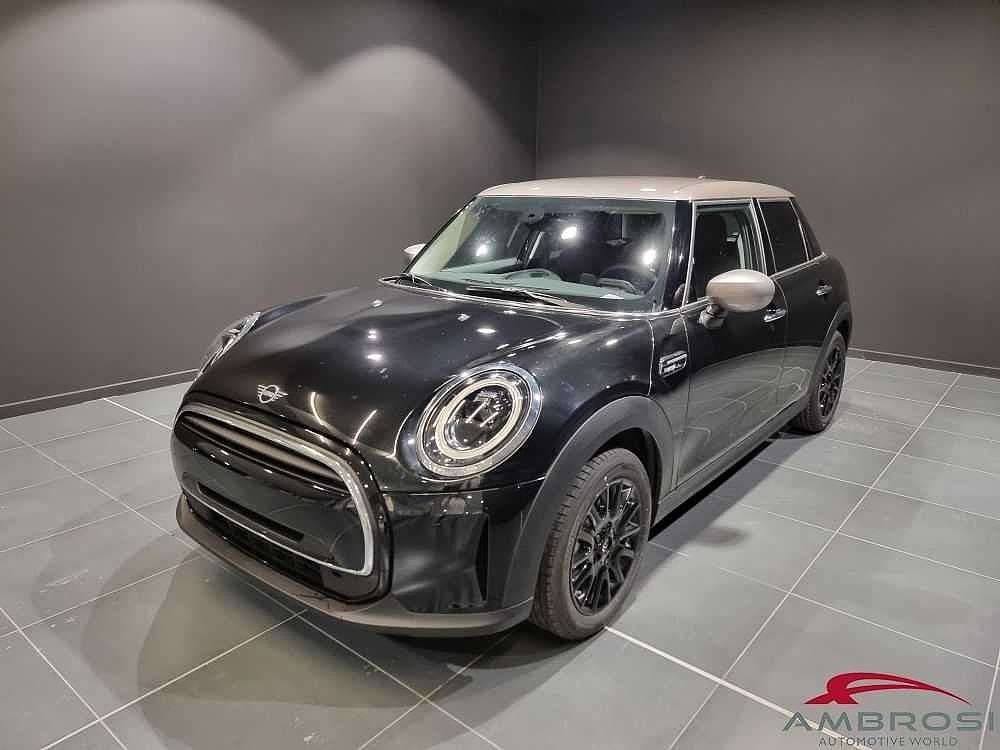 MINI Cooper5 Porte 5 Porte Premium Camden Edition