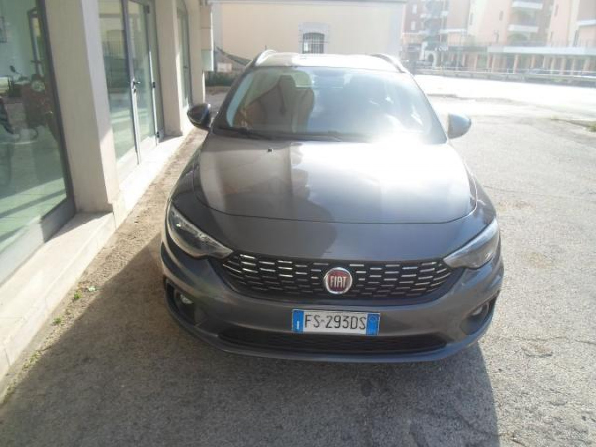 FIAT Tipo (2015-->) Tipo 1.6 Mjt S&S SW Easy Business