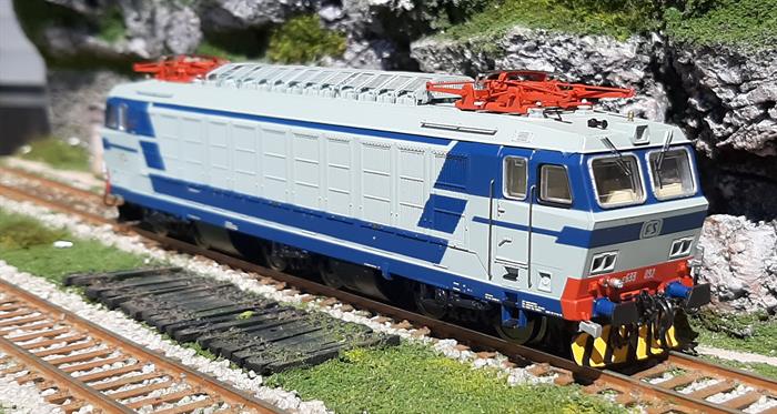 RIVAROSSI HR2074 LOCOMOTIVA ELETTRICA FS E 633.092 - DIGITALE SCALA H0 1/87