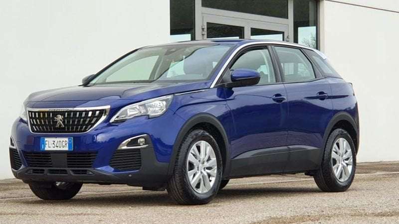 Peugeot 3008BHDI 120 EAT6 Business NAVY 3D Connect