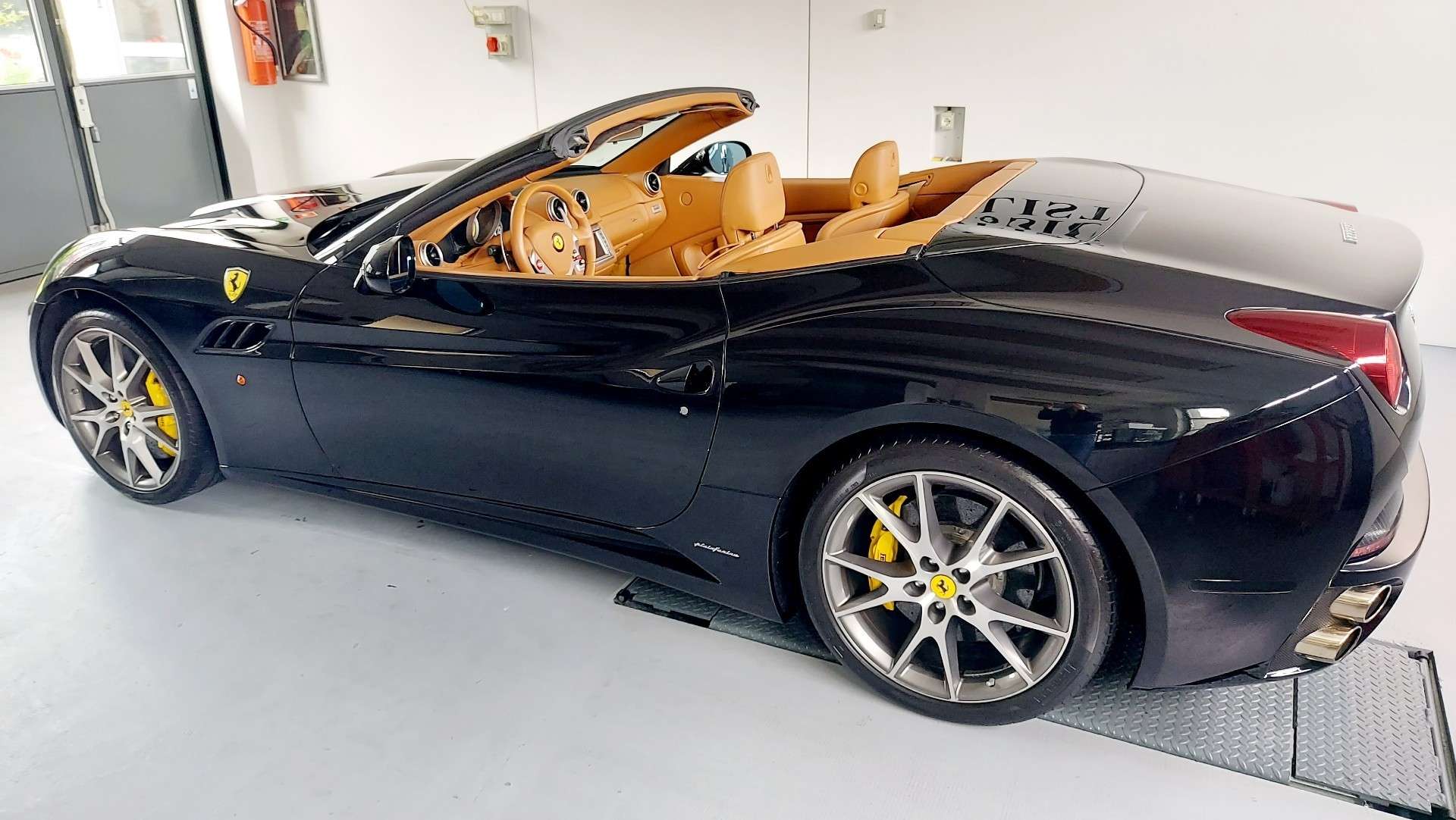 Ferrari CaliforniaDTC Iva 22% esposta