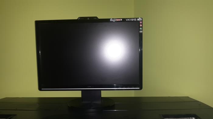 MONITOR ASUS VK191S