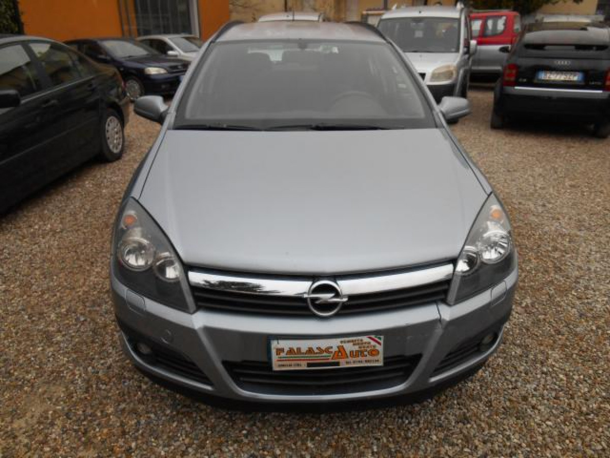 OPEL Astra 1.4i cat 3 porte GL