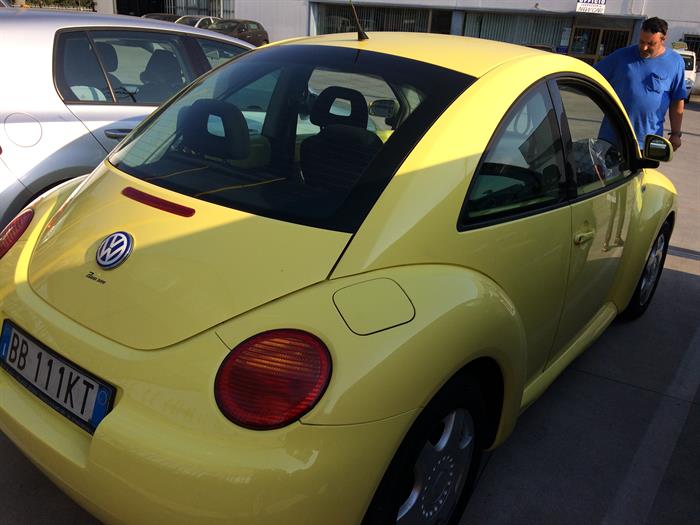 VW NEW BEETLE - CREMONA