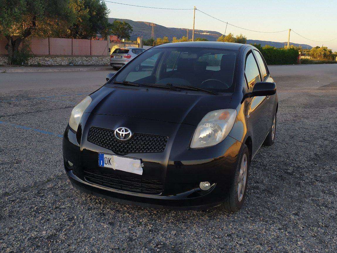 Toyota YarisYaris II 5p 1.0 Sol