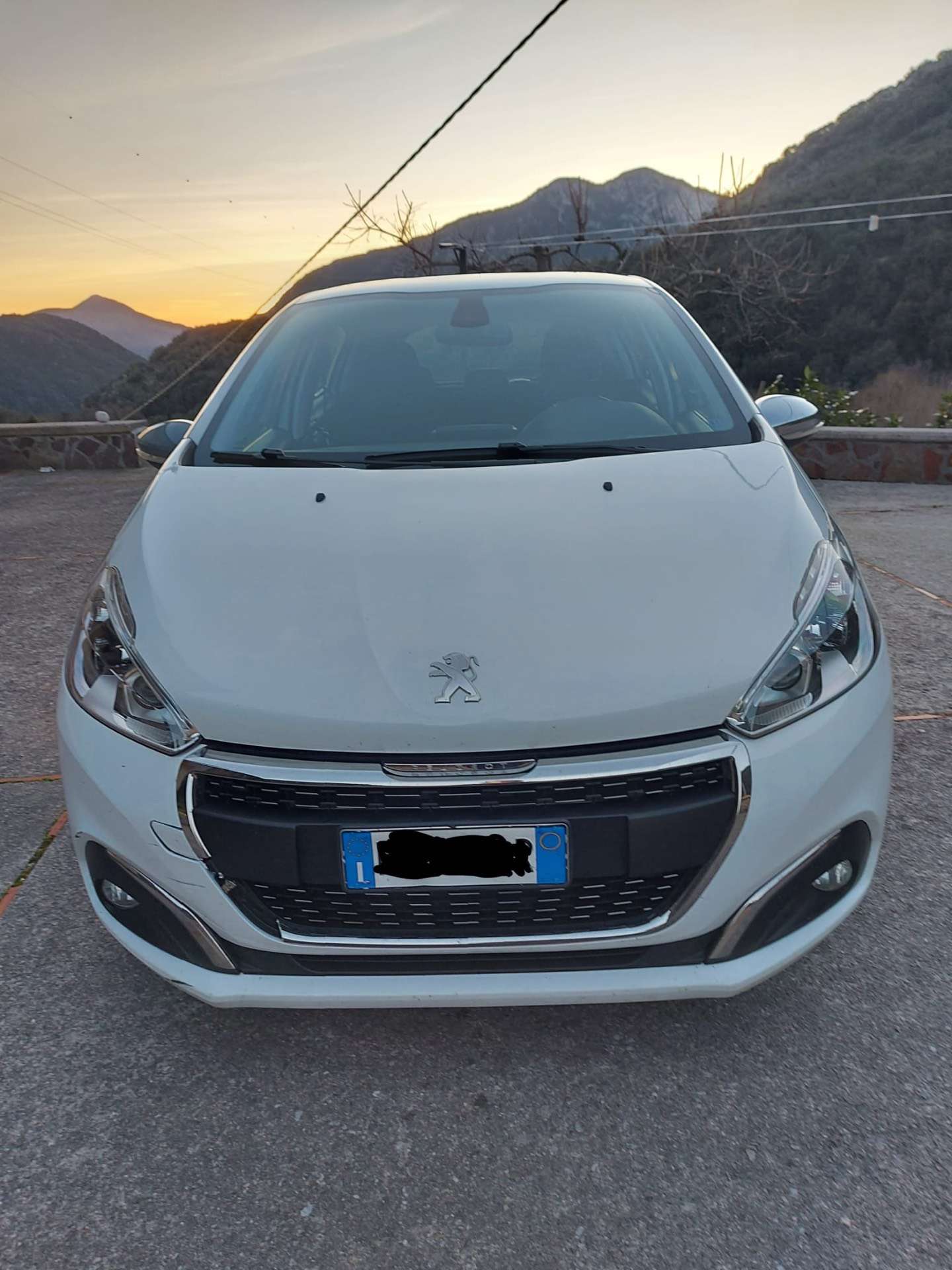 Peugeot 2085p 1.6 bluehdi Allure 100cv