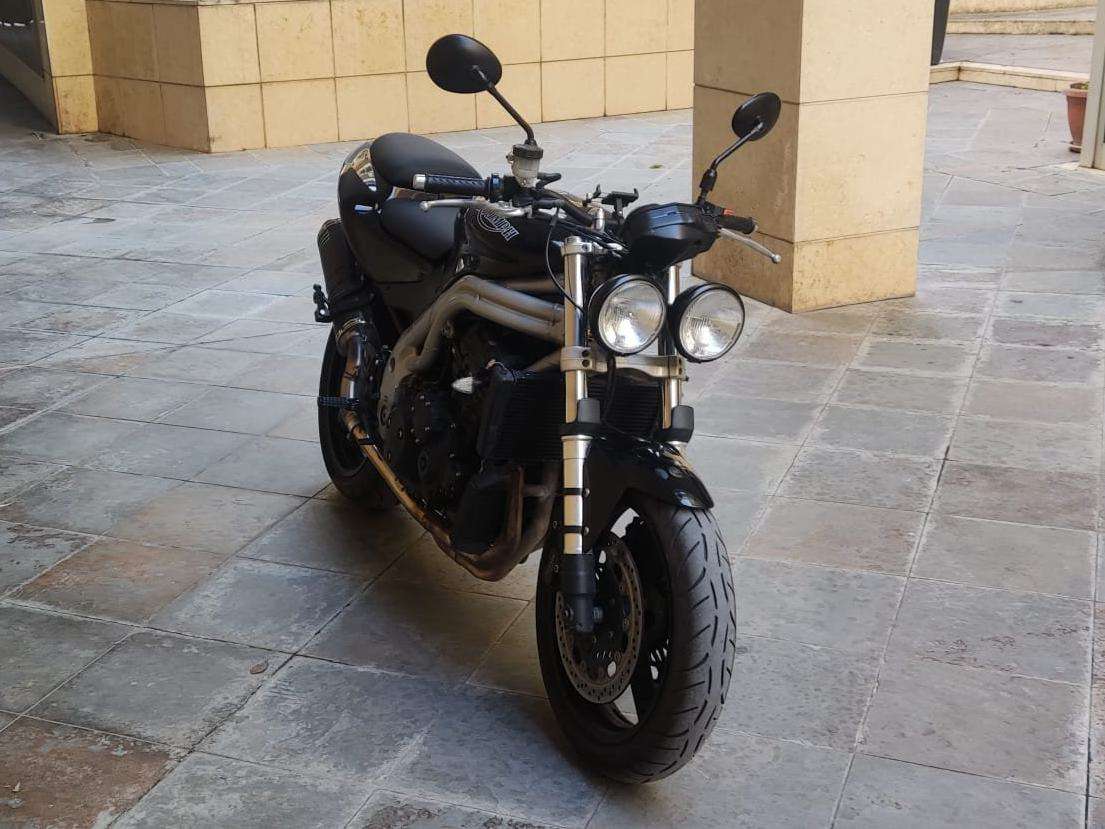 Triumph Speed Triple 955iLimited 595 vers 2