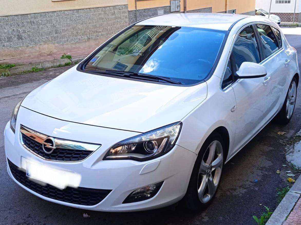 Opel AstraOpel Astra tutto 1.6 182cv