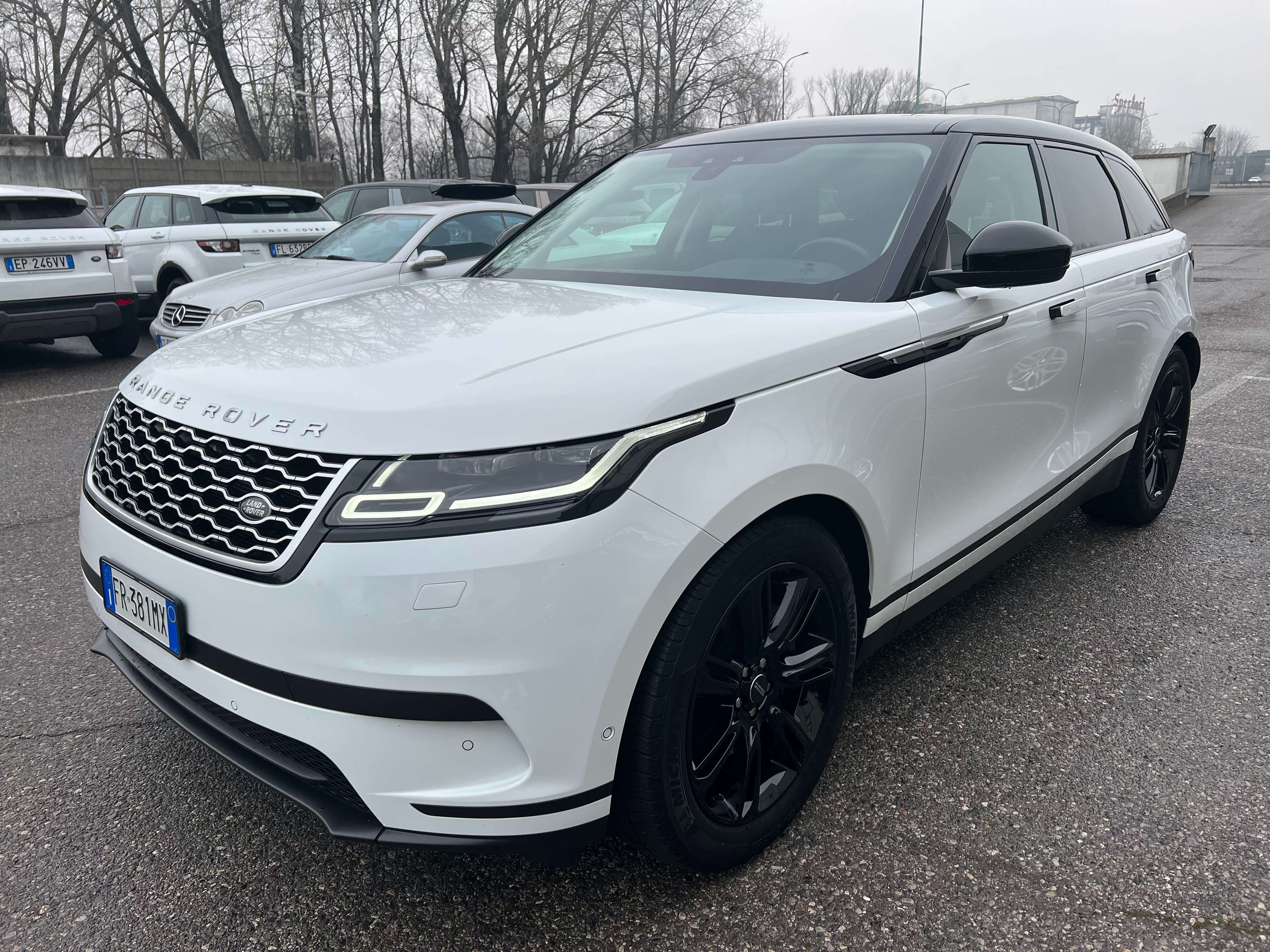 Land Rover Range Rover VelarVelar 3.0 V6 sd6 SE 300cv auto