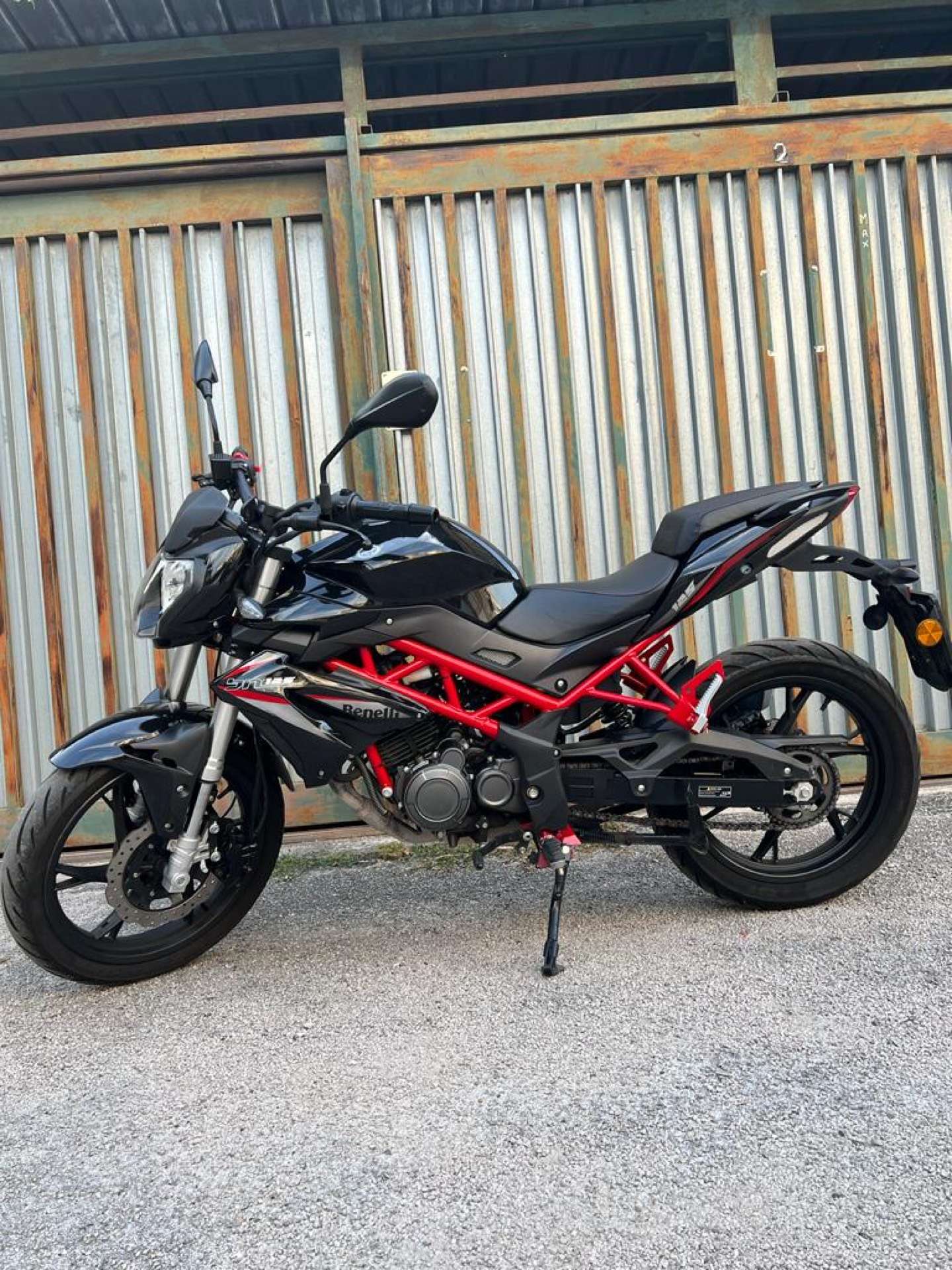 Benelli BN 125