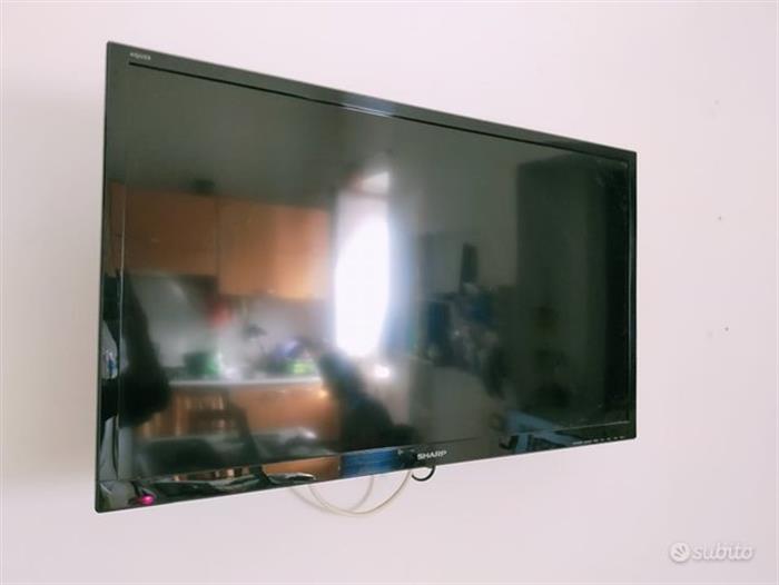 SHARP AQUOS TV 32" HD LC-32HI3522E