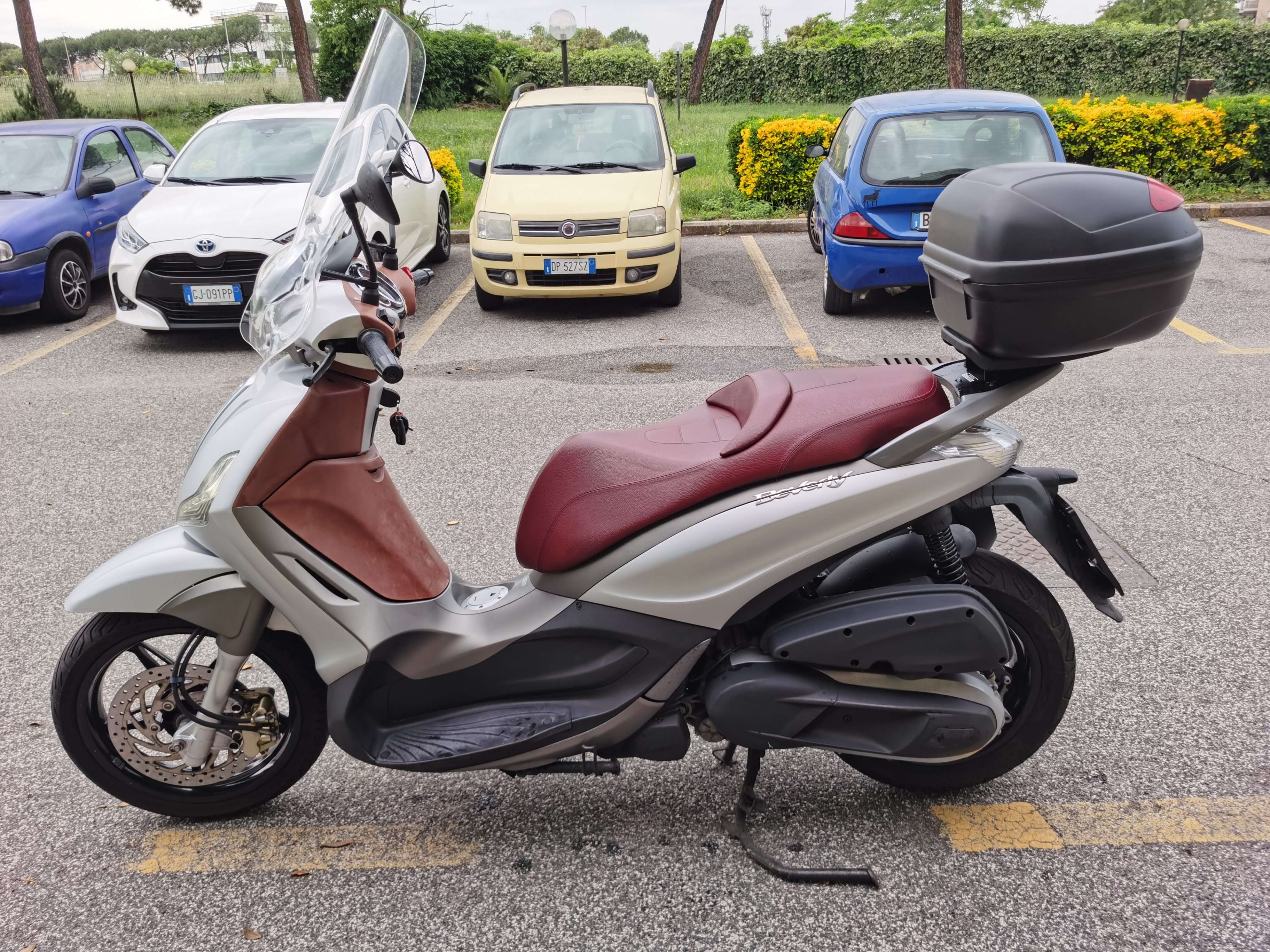 Piaggio Beverly 350Beverly 350 sport Touring