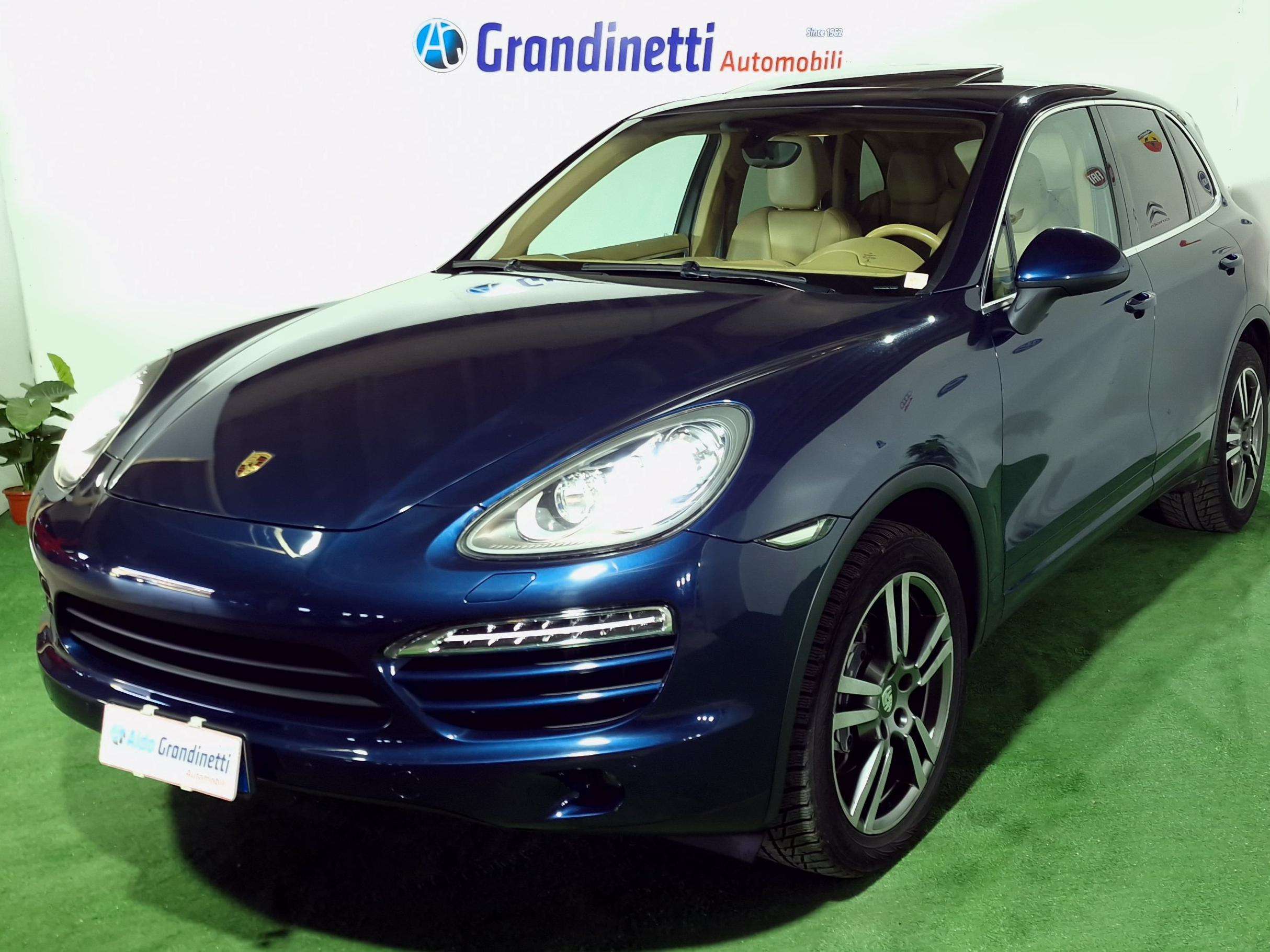 Porsche CayenneCayenne 3.0 V6 tdi tiptronic