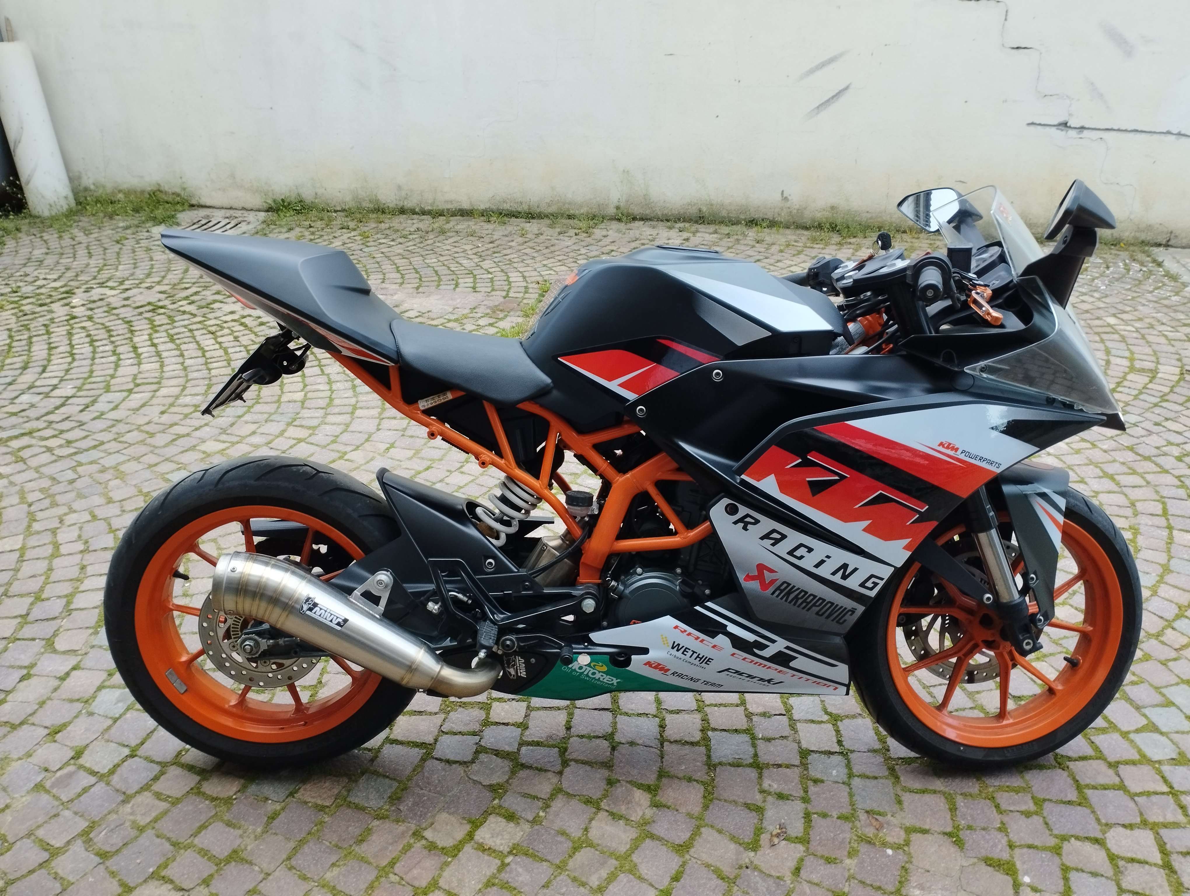 KTM RC 1252016