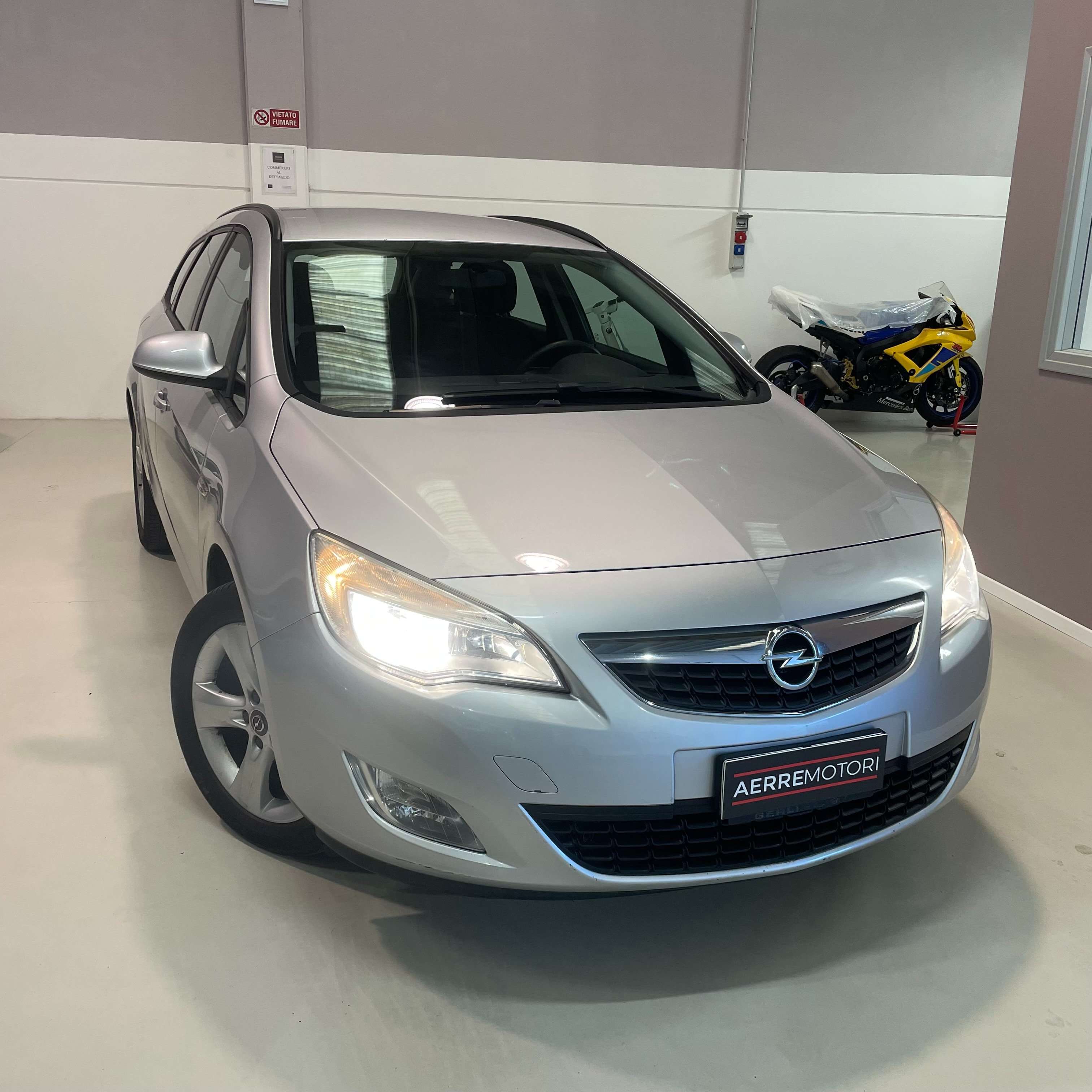 Opel AstraGTC 1.7 SW cdti Edition 125cv