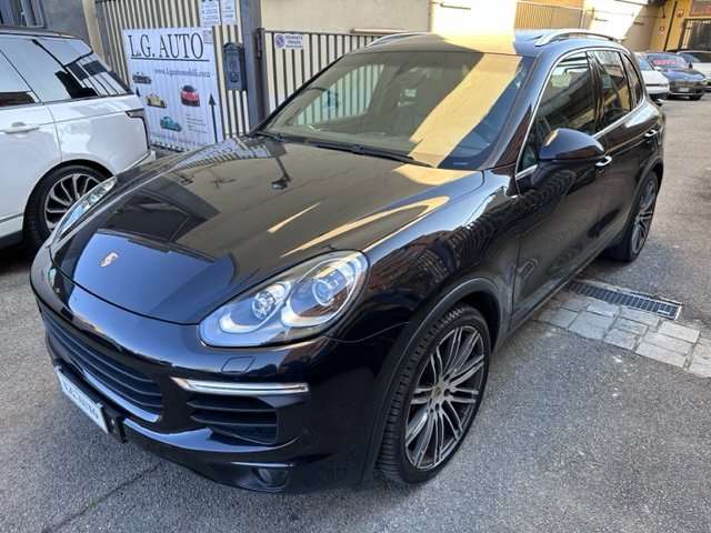 Porsche CayenneCayenne 3.0 tiptronic * RESTAYLING *