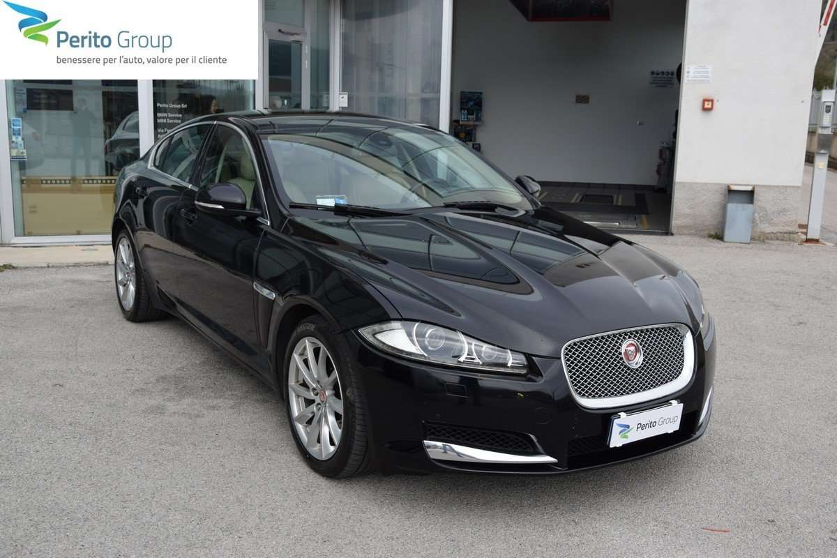 Jaguar XFXF 3.0 D V6 Luxury