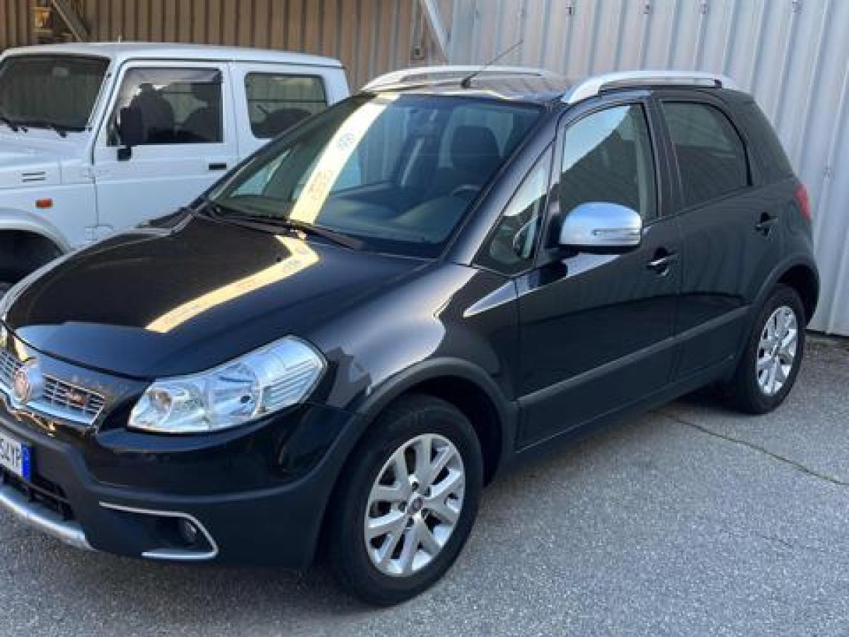 FIAT Sedici 2.0 MJT 16V DPF 4x4 Emotion